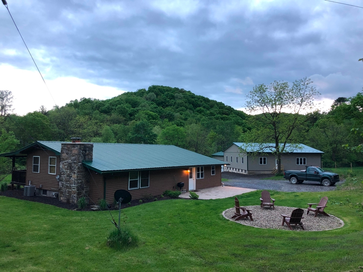 Pennsylvania Deer Hunting Lodge | Deer Camp in PA